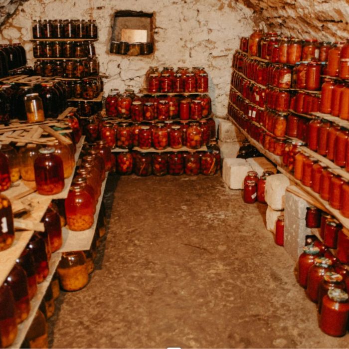 A Brief History of Canning Jars in Canada - Visit Oakville
